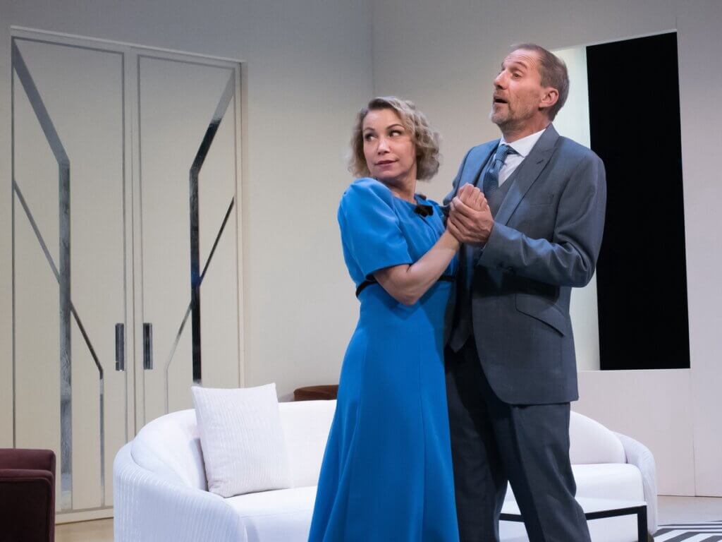 Sacha Guitry au Théâtre royal des Galeries : Quadrille • L'Éventail